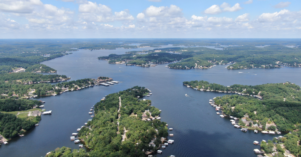 10 Lakes in the Midwest to Visit | Buzzitt